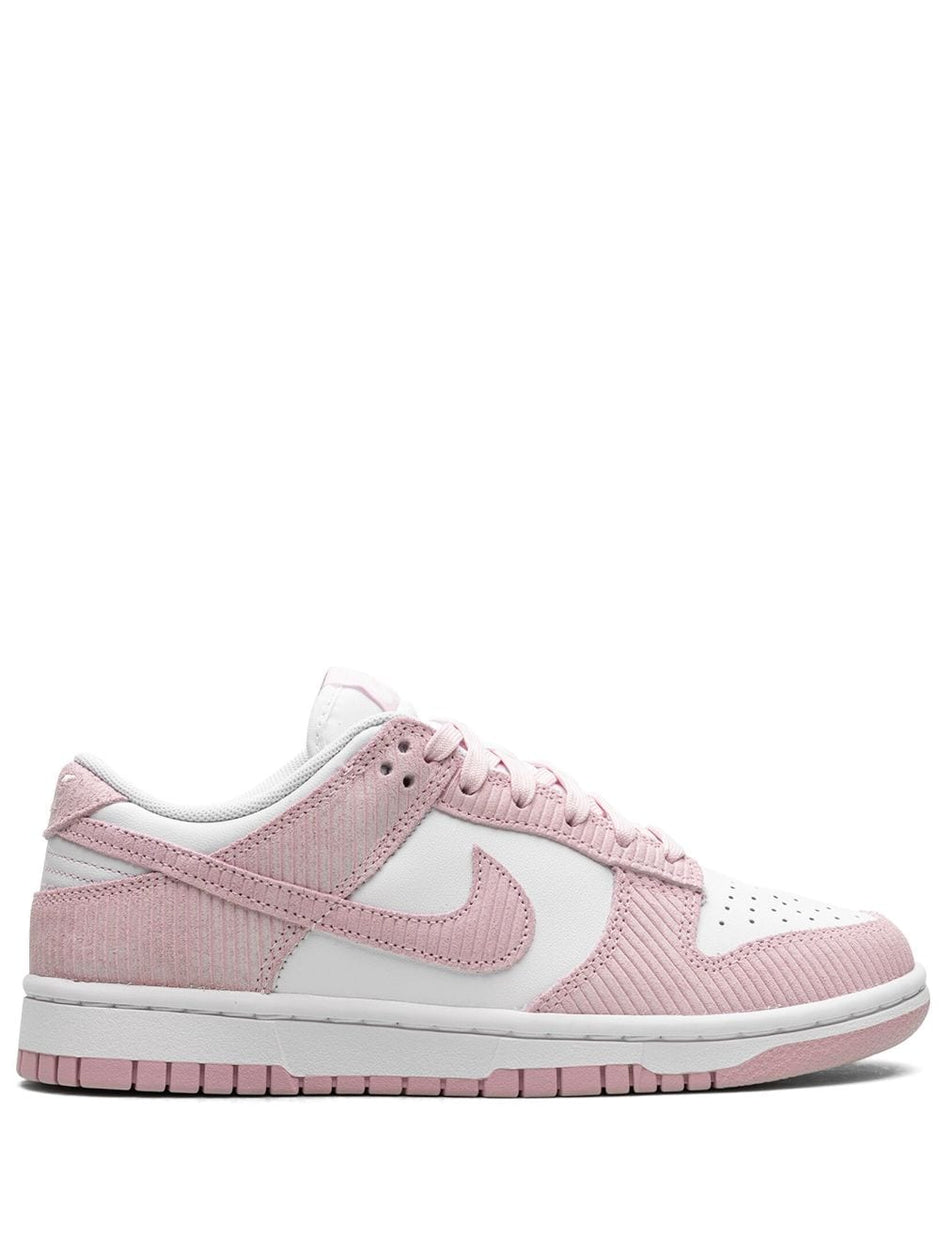 Nike Dunk – The Courtside